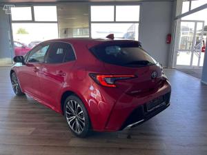 Sarkans Toyota Corolla 2023 Kauņa, ar dzinēja tilpumu 1.80 L un nobraukumu 19 tūkst. km par 29600 €, foto 3 vietnē AUTOMOTO.COM.LV