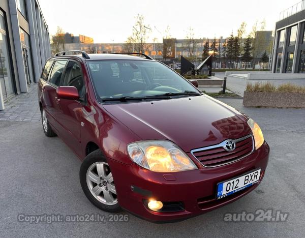 Red Toyota Corolla 2005 in Tallinn, with an engine capacity of 1.40 L and mileage of 238 thousand km for 2790 €, photo 5 on AUTOMOTO.COM.LV