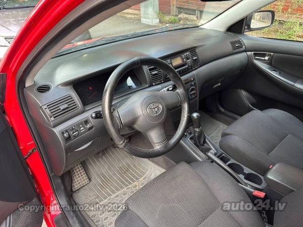 Sarkans Toyota Corolla 2005 Tallina, ar dzinēja tilpumu 1.60 L un nobraukumu 247 tūkst. km par 2200 €, foto 6 vietnē AUTOMOTO.COM.LV