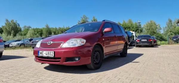 Red Toyota Corolla 2007 in Valmiera, with an engine capacity of 2.00 L and mileage of 0 thousand km for 1500 €, photo 7 on AUTOMOTO.COM.LV