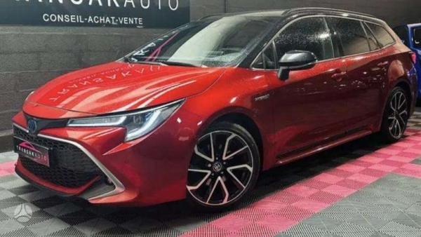 Red Toyota Corolla 2019 in Taurage, with an engine capacity of 1.99 L and mileage of 240 thousand km for 12400 €, photo 1 on AUTOMOTO.COM.LV