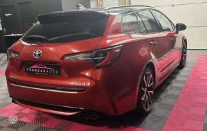 Red Toyota Corolla 2019 in Taurage, with an engine capacity of 1.99 L and mileage of 240 thousand km for 12400 €, photo 2 on AUTOMOTO.COM.LV