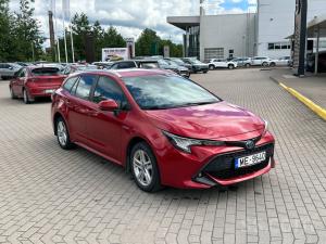 Red Toyota Corolla 2019 in Liepaja, with an engine capacity of 1.80 L and mileage of 166 thousand km for 16900 €, photo 5 on AUTOMOTO.COM.LV