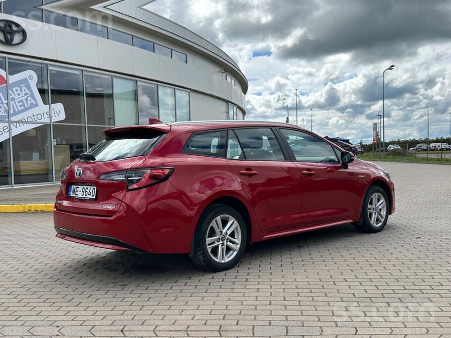 Red Toyota Corolla 2019 in Liepaja, with an engine capacity of 1.80 L and mileage of 166 thousand km for 16900 €, photo 7 on AUTOMOTO.COM.LV