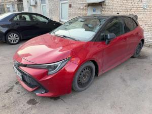 Red Toyota Corolla 2019 in Kaunas, with an engine capacity of 1.80 L and mileage of 125 thousand km for 14000 €, photo 3 on AUTOMOTO.COM.LV