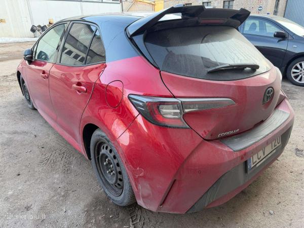 Sarkans Toyota Corolla 2019 Kauņa, ar dzinēja tilpumu 1.80 L un nobraukumu 125 tūkst. km par 14000 €, foto 3 vietnē AUTOMOTO.COM.LV