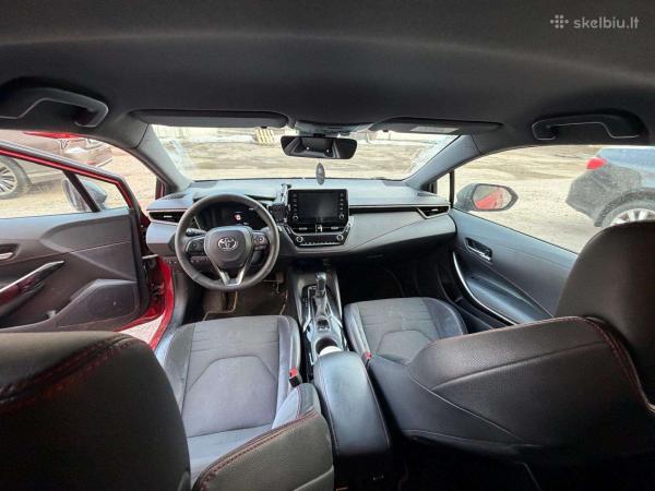 Sarkans Toyota Corolla 2019 Kauņa, ar dzinēja tilpumu 1.80 L un nobraukumu 125 tūkst. km par 14000 €, foto 4 vietnē AUTOMOTO.COM.LV