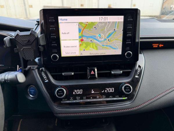 Sarkans Toyota Corolla 2019 Kauņa, ar dzinēja tilpumu 1.80 L un nobraukumu 125 tūkst. km par 14000 €, foto 8 vietnē AUTOMOTO.COM.LV