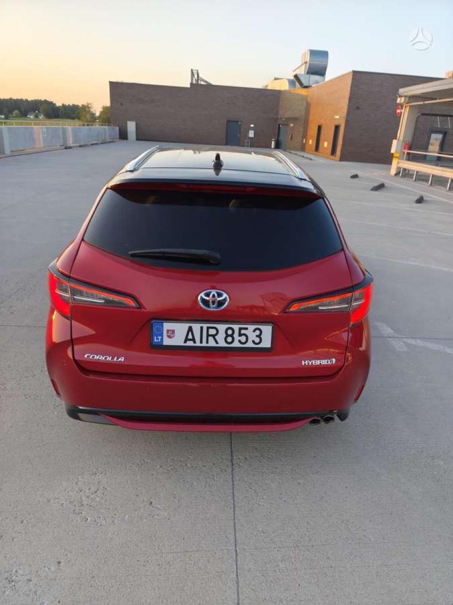 Sarkans Toyota Corolla 2019 Viļņa, ar dzinēja tilpumu 1.99 L un nobraukumu 88 tūkst. km par 18900 €, foto 5 vietnē AUTOMOTO.COM.LV