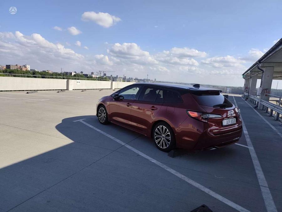 Sarkans Toyota Corolla 2019 Viļņa, ar dzinēja tilpumu 1.99 L un nobraukumu 88 tūkst. km par 18900 €, foto 7 vietnē AUTOMOTO.COM.LV