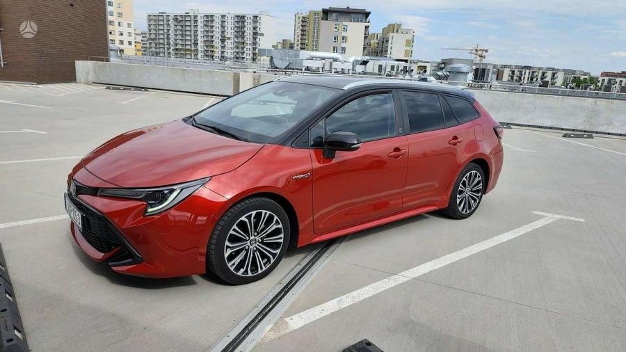 Sarkans Toyota Corolla 2019 Viļņa, ar dzinēja tilpumu 1.99 L un nobraukumu 88 tūkst. km par 18900 €, foto 13 vietnē AUTOMOTO.COM.LV