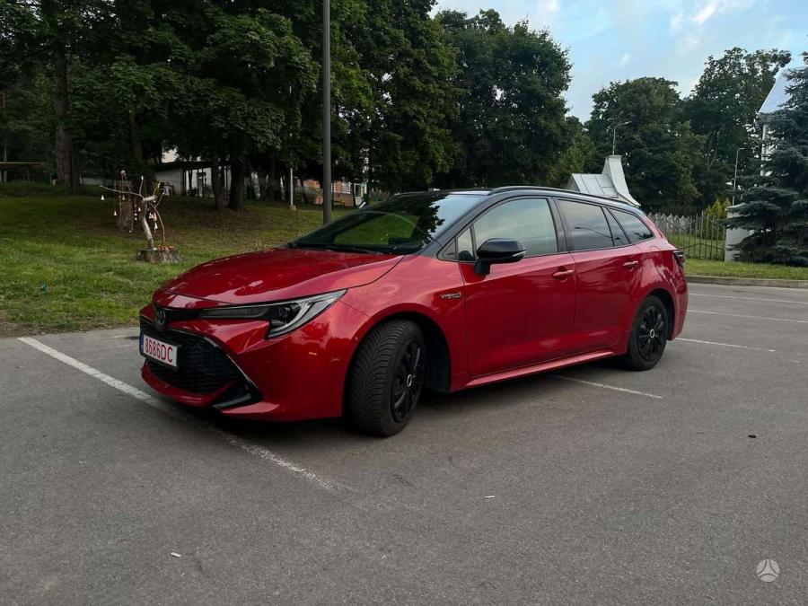 Sarkans Toyota Corolla 2019 Kauņa, ar dzinēja tilpumu 1.80 L un nobraukumu 163 tūkst. km par 14900 €, foto 3 vietnē AUTOMOTO.COM.LV