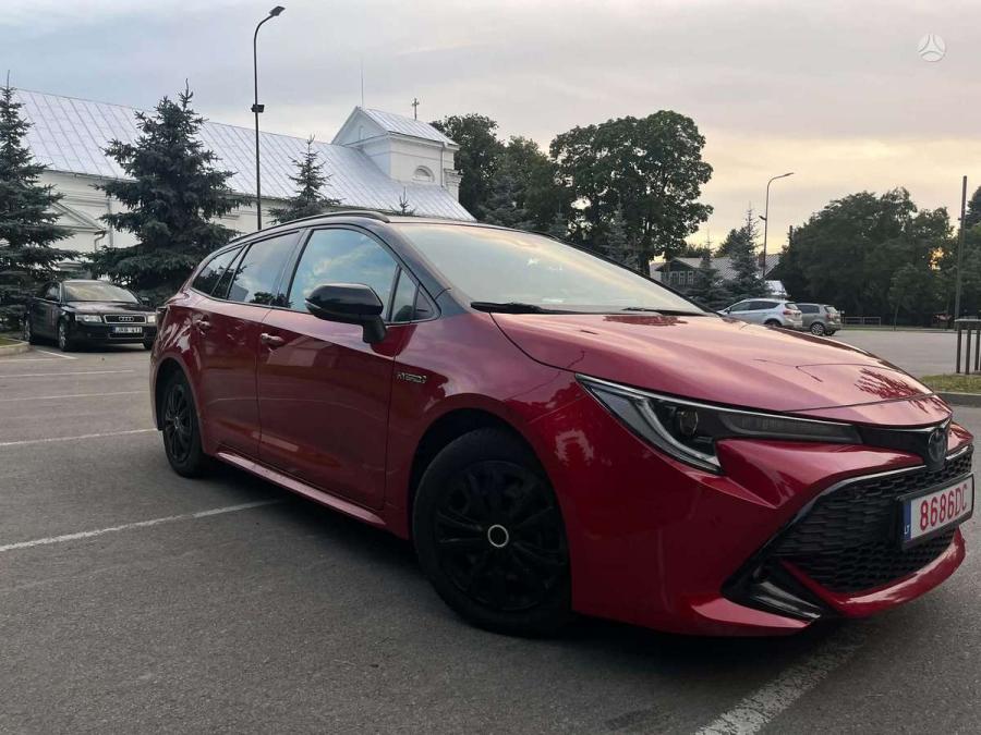 Sarkans Toyota Corolla 2019 Kauņa, ar dzinēja tilpumu 1.80 L un nobraukumu 163 tūkst. km par 14900 €, foto 4 vietnē AUTOMOTO.COM.LV