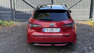 Red Toyota Corolla 2019 in Jonava, with an engine capacity of 1.99 L and mileage of 229 thousand km for 8400 €, photo 3 on AUTOMOTO.COM.LV