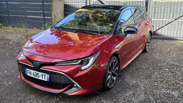 Red Toyota Corolla 2019 in Jonava, with an engine capacity of 1.99 L and mileage of 229 thousand km for 8400 €, photo 7 on AUTOMOTO.COM.LV