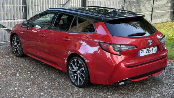 Red Toyota Corolla 2019 in Jonava, with an engine capacity of 1.99 L and mileage of 229 thousand km for 8400 €, photo 9 on AUTOMOTO.COM.LV