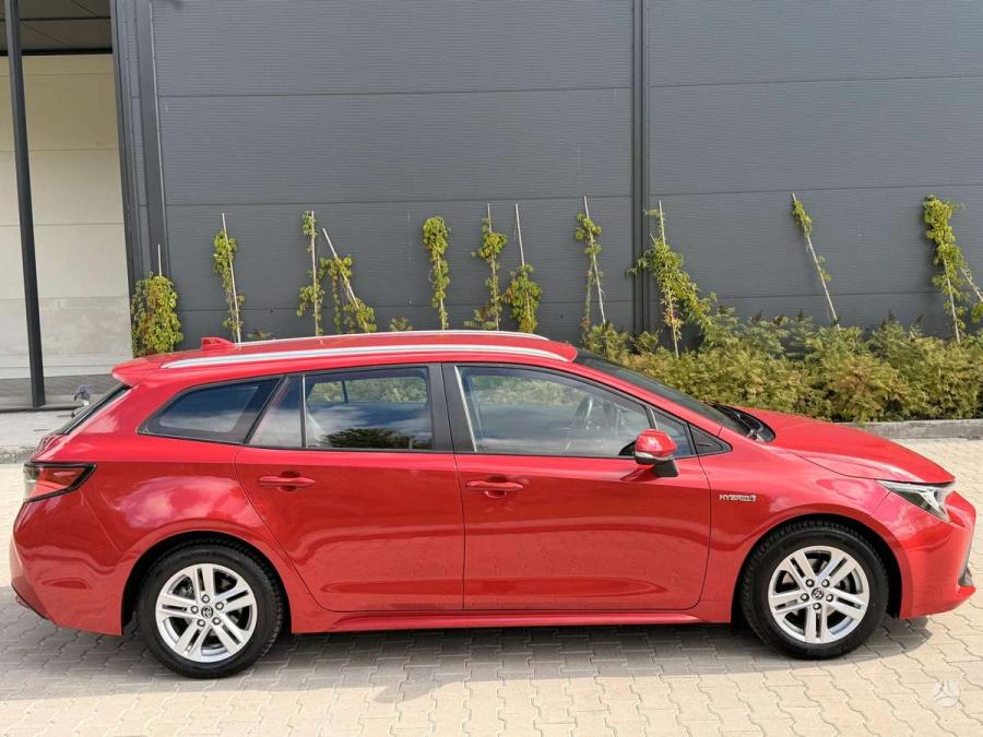 Sarkans Toyota Corolla 2019 Viļņa, ar dzinēja tilpumu 1.80 L un nobraukumu 123 tūkst. km par 17350 €, foto 7 vietnē AUTOMOTO.COM.LV