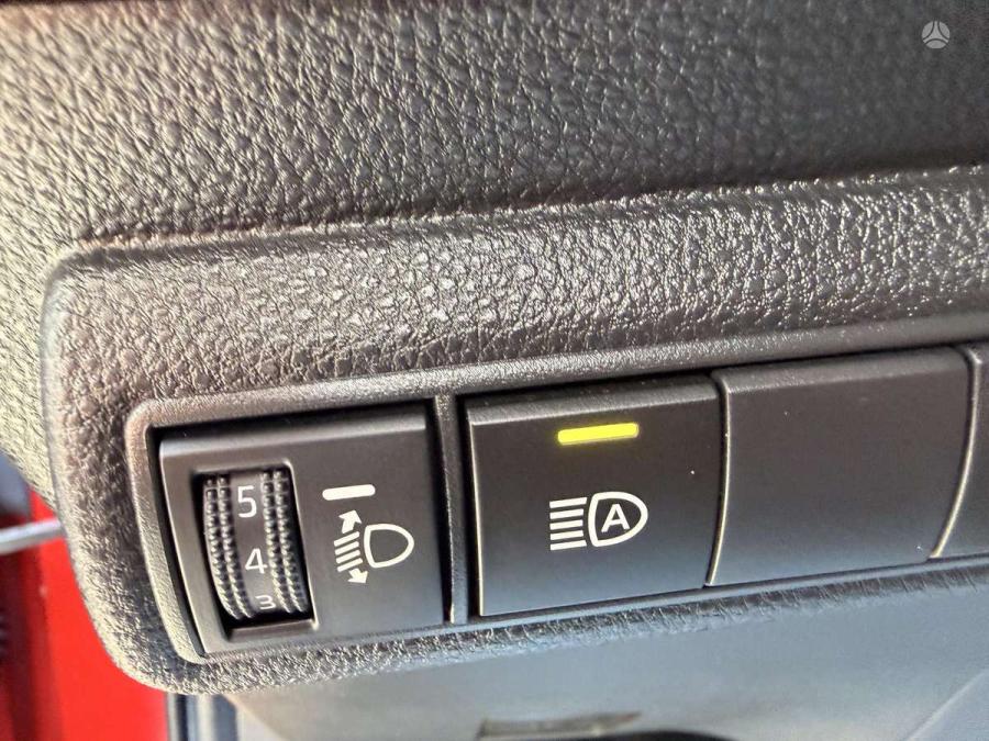Sarkans Toyota Corolla 2019 Viļņa, ar dzinēja tilpumu 1.80 L un nobraukumu 123 tūkst. km par 17350 €, foto 24 vietnē AUTOMOTO.COM.LV
