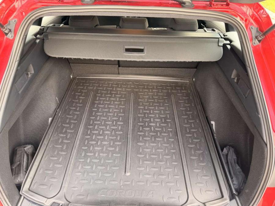 Sarkans Toyota Corolla 2019 Viļņa, ar dzinēja tilpumu 1.80 L un nobraukumu 123 tūkst. km par 17350 €, foto 30 vietnē AUTOMOTO.COM.LV