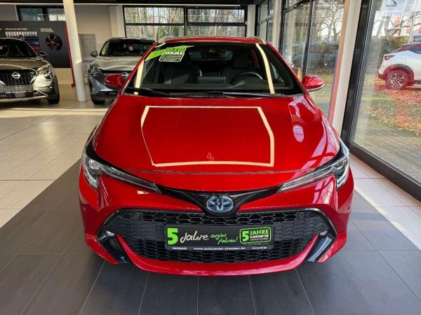 Red Toyota Corolla 2021 in Kaunas, with an engine capacity of 2.00 L and mileage of 52 thousand km for 24439 €, photo 3 on AUTOMOTO.COM.LV