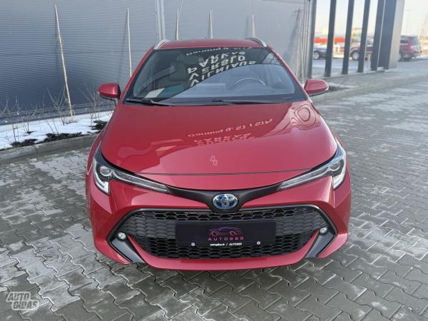 Red Toyota Corolla 2021 in Vilnius, with an engine capacity of 1.80 L and mileage of 116 thousand km for 16700 €, photo 3 on AUTOMOTO.COM.LV