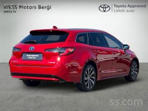 Sarkans Toyota Corolla 2021 Rīga, ar dzinēja tilpumu 1.80 L un nobraukumu 48 tūkst. km par 21990 €, foto 3 vietnē AUTOMOTO.COM.LV