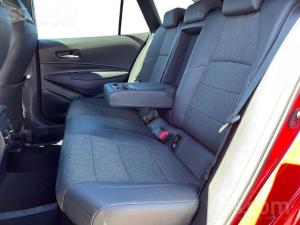 Sarkans Toyota Corolla 2021 Rīga, ar dzinēja tilpumu 1.80 L un nobraukumu 48 tūkst. km par 21990 €, foto 21 vietnē AUTOMOTO.COM.LV