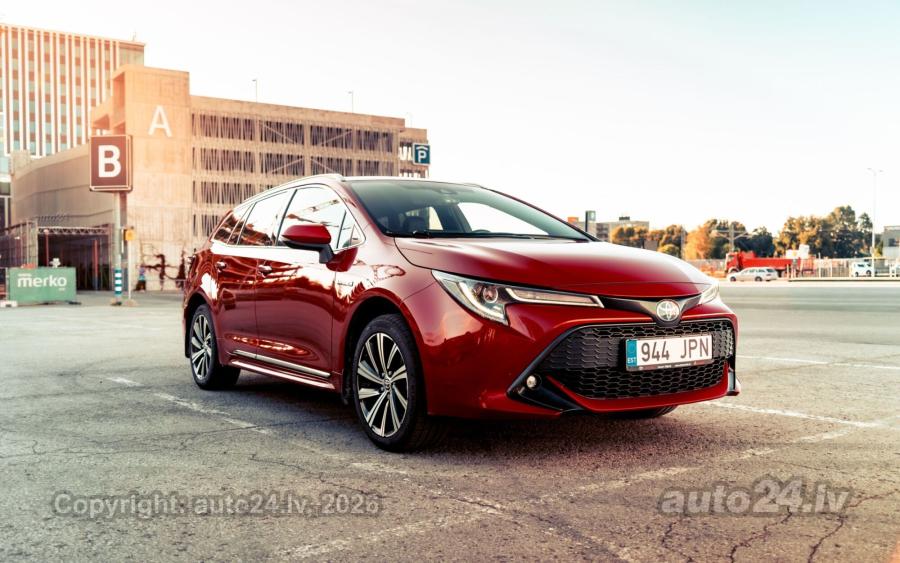 Sarkans Toyota Corolla 2021 Tallina, ar dzinēja tilpumu 1.80 L un nobraukumu 99 tūkst. km par 19900 €, foto 1 vietnē AUTOMOTO.COM.LV