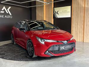 Red Toyota Corolla 2021 in Kaunas, with an engine capacity of 1.99 L and mileage of 138 thousand km for 18990 €, photo 4 on AUTOMOTO.COM.LV