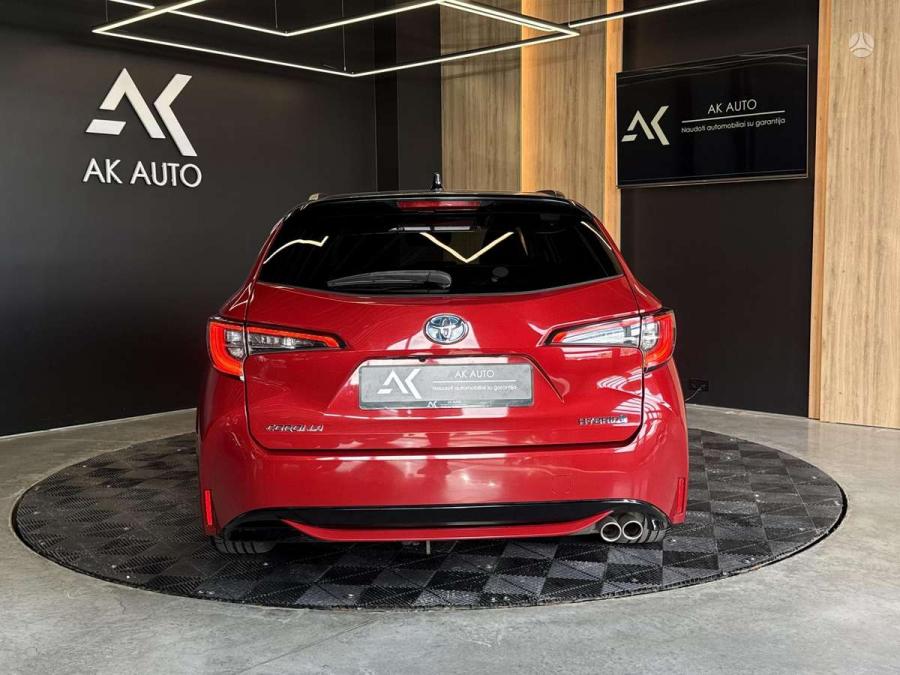 Red Toyota Corolla 2021 in Kaunas, with an engine capacity of 1.99 L and mileage of 138 thousand km for 18990 €, photo 11 on AUTOMOTO.COM.LV