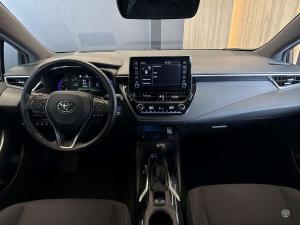 Red Toyota Corolla 2021 in Kaunas, with an engine capacity of 1.99 L and mileage of 138 thousand km for 18990 €, photo 17 on AUTOMOTO.COM.LV