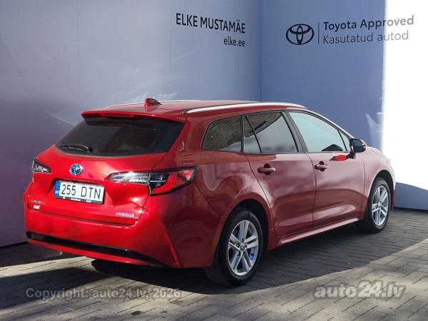 Sarkans Toyota Corolla 2022 Tallina, ar dzinēja tilpumu 1.80 L un nobraukumu 78 tūkst. km par 20495 €, foto 2 vietnē AUTOMOTO.COM.LV