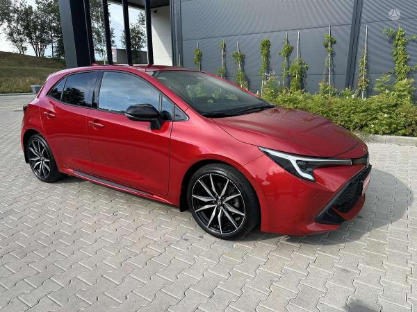 Sarkans Toyota Corolla 2023 Viļņa, ar dzinēja tilpumu 1.99 L un nobraukumu 21 tūkst. km par 19350 €, foto 6 vietnē AUTOMOTO.COM.LV
