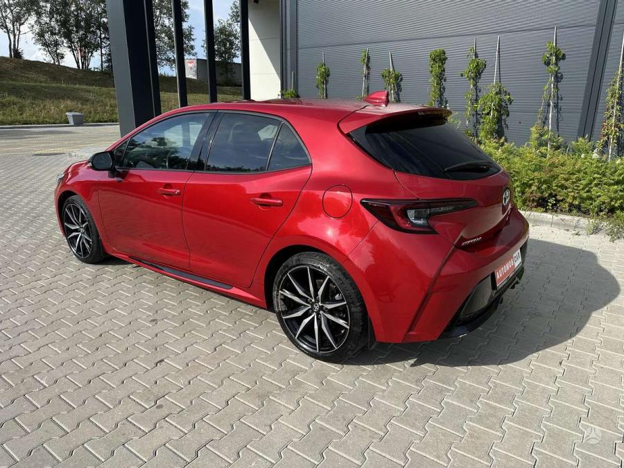 Sarkans Toyota Corolla 2023 Viļņa, ar dzinēja tilpumu 1.99 L un nobraukumu 21 tūkst. km par 19350 €, foto 13 vietnē AUTOMOTO.COM.LV