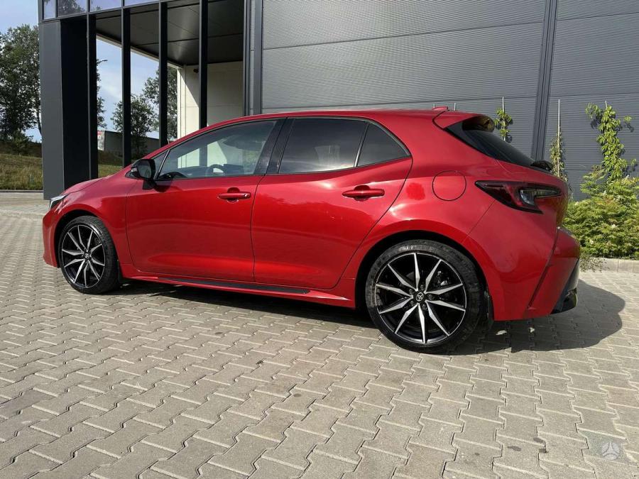 Sarkans Toyota Corolla 2023 Viļņa, ar dzinēja tilpumu 1.99 L un nobraukumu 21 tūkst. km par 19350 €, foto 14 vietnē AUTOMOTO.COM.LV