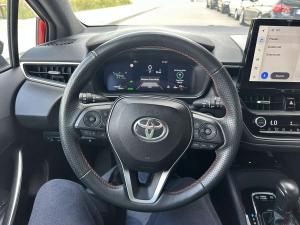 Sarkans Toyota Corolla 2023 Viļņa, ar dzinēja tilpumu 1.99 L un nobraukumu 21 tūkst. km par 19350 €, foto 18 vietnē AUTOMOTO.COM.LV