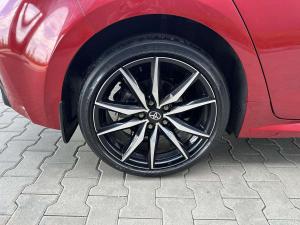 Sarkans Toyota Corolla 2023 Viļņa, ar dzinēja tilpumu 1.99 L un nobraukumu 21 tūkst. km par 19350 €, foto 35 vietnē AUTOMOTO.COM.LV