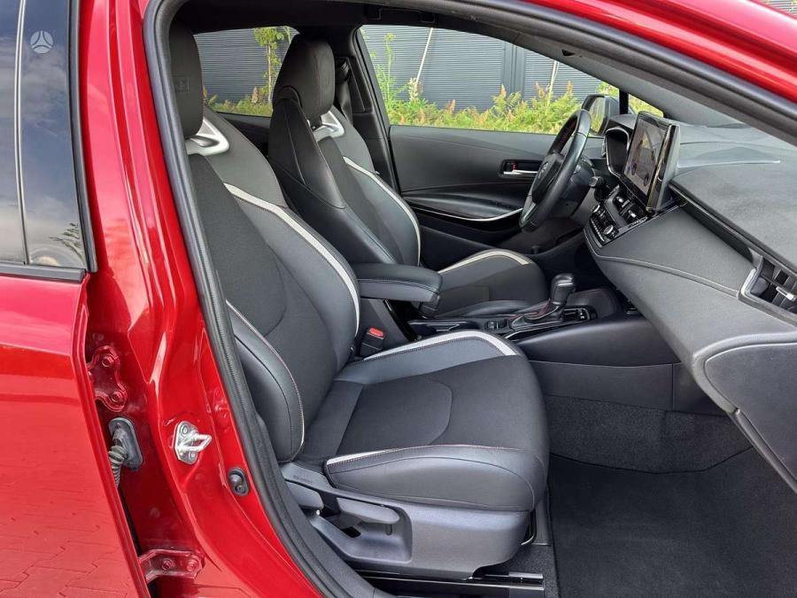 Sarkans Toyota Corolla 2023 Viļņa, ar dzinēja tilpumu 1.99 L un nobraukumu 21 tūkst. km par 19350 €, foto 38 vietnē AUTOMOTO.COM.LV