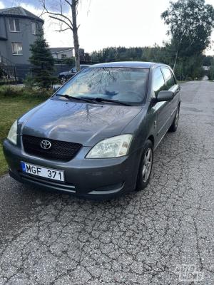 Toyota Corolla 2003 in Vilnius, with an engine capacity of 2.00 L and mileage of 256 thousand km for 1050 €, photo  on AUTOMOTO.COM.LV