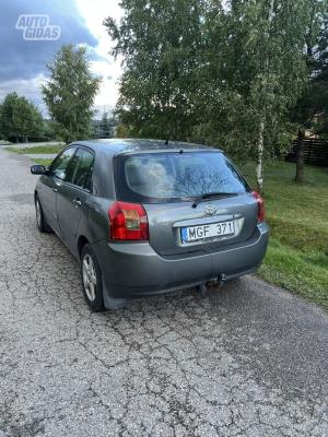 Toyota Corolla 2003 in Vilnius, with an engine capacity of 2.00 L and mileage of 256 thousand km for 1050 €, photo 5 on AUTOMOTO.COM.LV