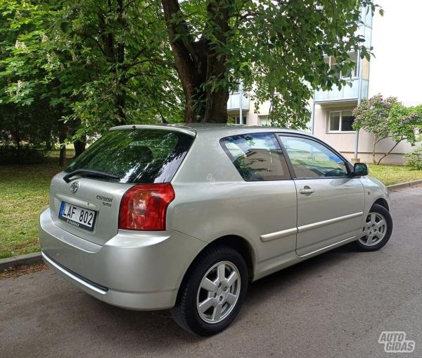 Toyota Corolla 2006 in Kaunas, with an engine capacity of 2.00 L and mileage of 301 thousand km for 1650 €, photo 1 on AUTOMOTO.COM.LV