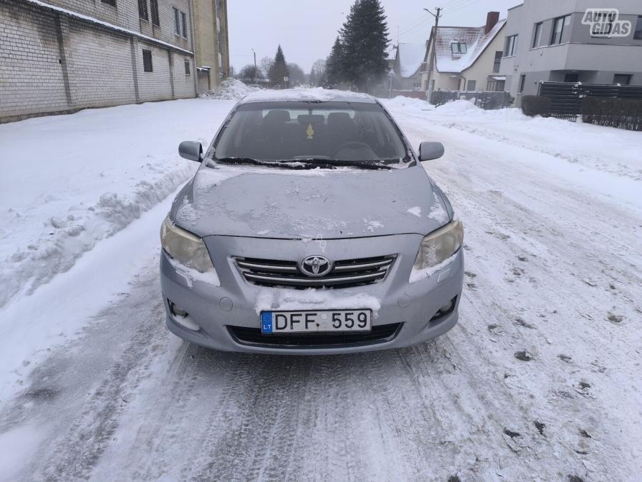 Toyota Corolla 2007 in Kaunas, with an engine capacity of 1.60 L and mileage of 290 thousand km for 2999 €, photo 2 on AUTOMOTO.COM.LV