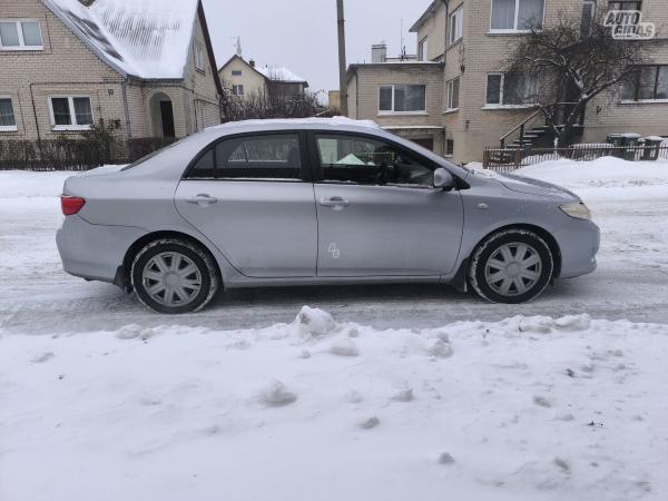 Toyota Corolla 2007 in Kaunas, with an engine capacity of 1.60 L and mileage of 290 thousand km for 2999 €, photo 4 on AUTOMOTO.COM.LV