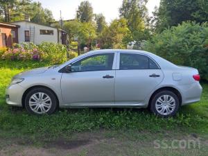 Toyota Corolla 2007 Rīga, ar dzinēja tilpumu 1.60 L un nobraukumu 203 tūkst. km par 2500 €, foto 2 vietnē AUTOMOTO.COM.LV