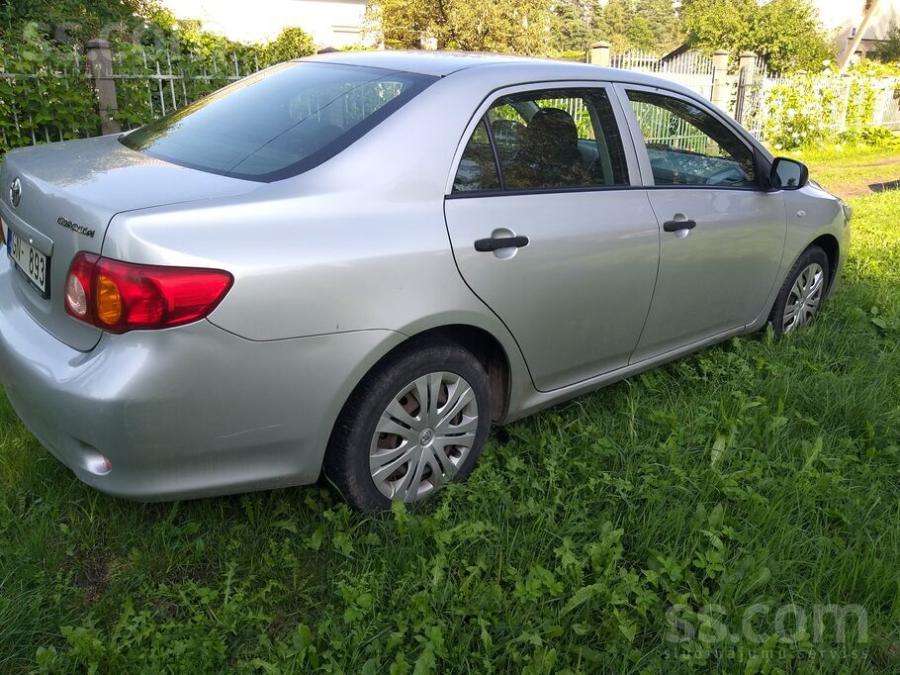 Toyota Corolla 2007 Rīga, ar dzinēja tilpumu 1.60 L un nobraukumu 203 tūkst. km par 2500 €, foto 7 vietnē AUTOMOTO.COM.LV