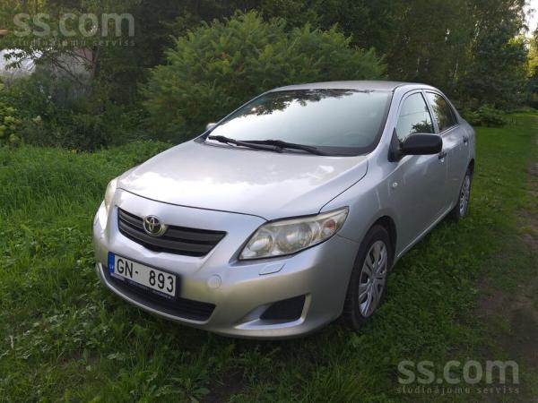 Toyota Corolla 2007 in Riga, with an engine capacity of 1.60 L and mileage of 203 thousand km for 2500 €, photo 9 on AUTOMOTO.COM.LV