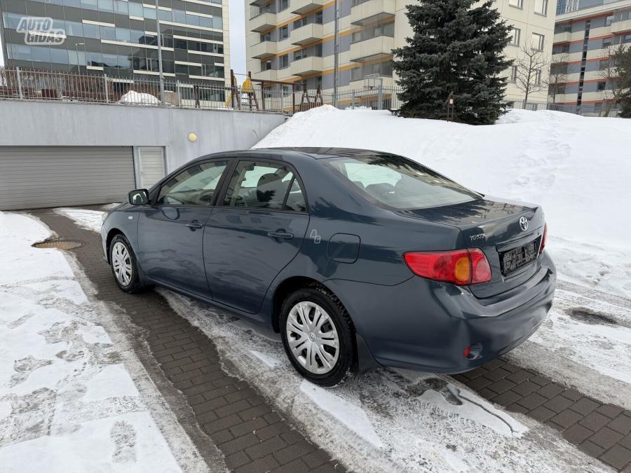 Toyota Corolla 2007 Viļņa, ar dzinēja tilpumu 1.60 L un nobraukumu 241 tūkst. km par 2750 €, foto 2 vietnē AUTOMOTO.COM.LV