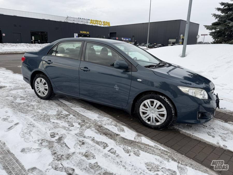 Toyota Corolla 2007 Viļņa, ar dzinēja tilpumu 1.60 L un nobraukumu 241 tūkst. km par 2750 €, foto 8 vietnē AUTOMOTO.COM.LV