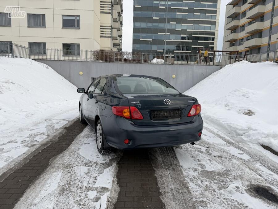 Toyota Corolla 2007 Viļņa, ar dzinēja tilpumu 1.60 L un nobraukumu 241 tūkst. km par 2750 €, foto 10 vietnē AUTOMOTO.COM.LV