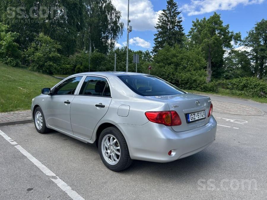 Toyota Corolla 2007 Rīga, ar dzinēja tilpumu 1.60 L un nobraukumu 270 tūkst. km par 2450 €, foto 7 vietnē AUTOMOTO.COM.LV